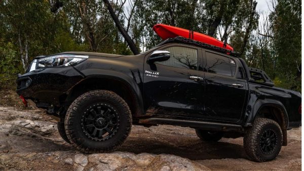 Rhino 4x4 Rock Sliders